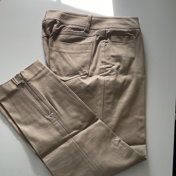 Cache | Pants & Jumpsuits | Euc Tan Cache Capri Pants Size 2 | Poshmark